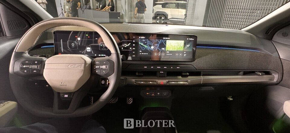 ‘주행거리 501㎞’ 기아 EV3 전기차...“시작가 3000만원대 중반” [카미경]