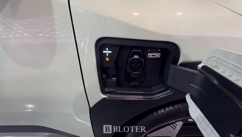 ‘주행거리 501㎞’ 기아 EV3 전기차...“시작가 3000만원대 중반” [카미경]