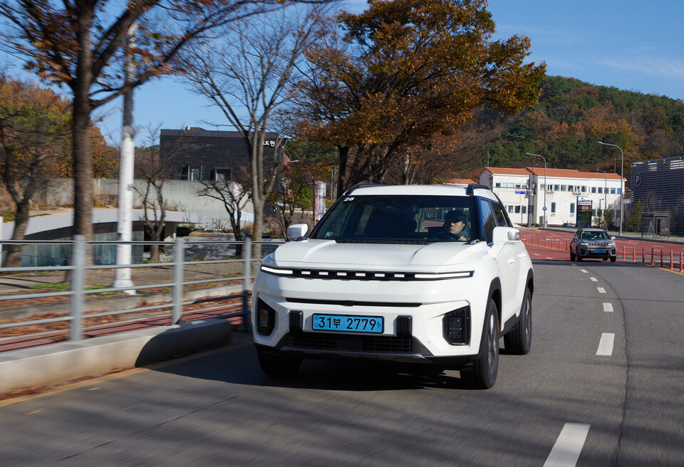 [2025 다시 뛰는 EV] ‘무쏘EV5’ 내놓는 KGM...‘보조금 우려’ 잠재울까