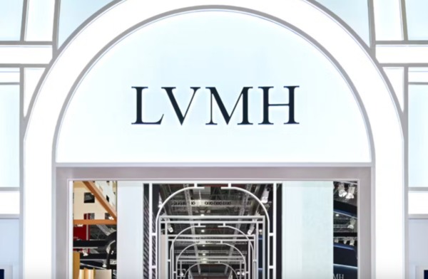 LVMH, 실적 부진에 '명품 시총 1위' 에르메스에 내줬다